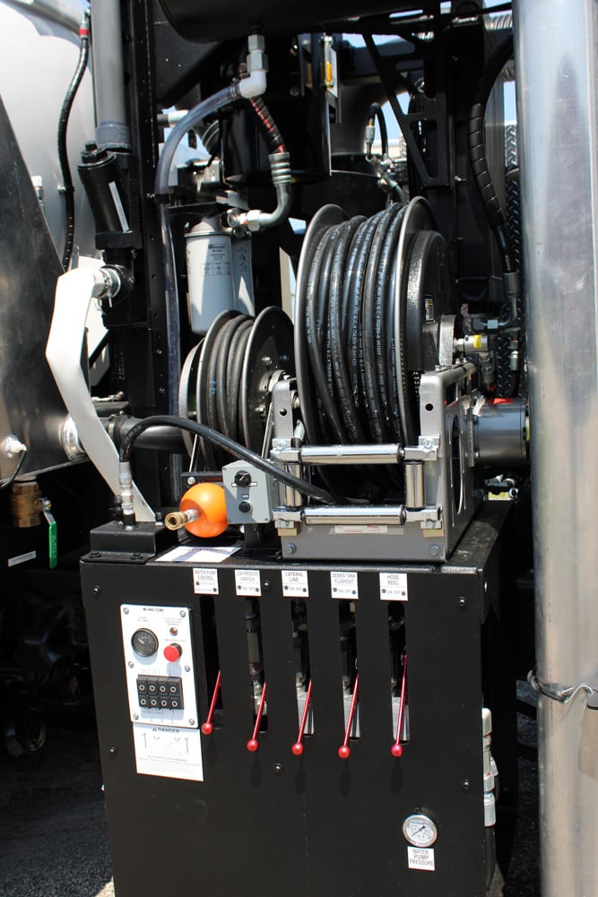 Vac-Con Combination Sewer Cleaning Machines Designed for Water, Sewer ...